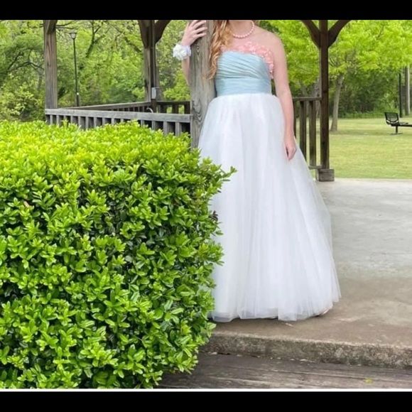 Dresses | Rare Prom Dress | Poshmark